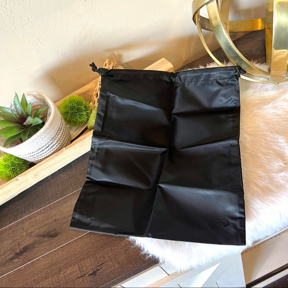 lululemon athletica | Bags | New Lululemon Drawstring Shoe Bag | Poshmark